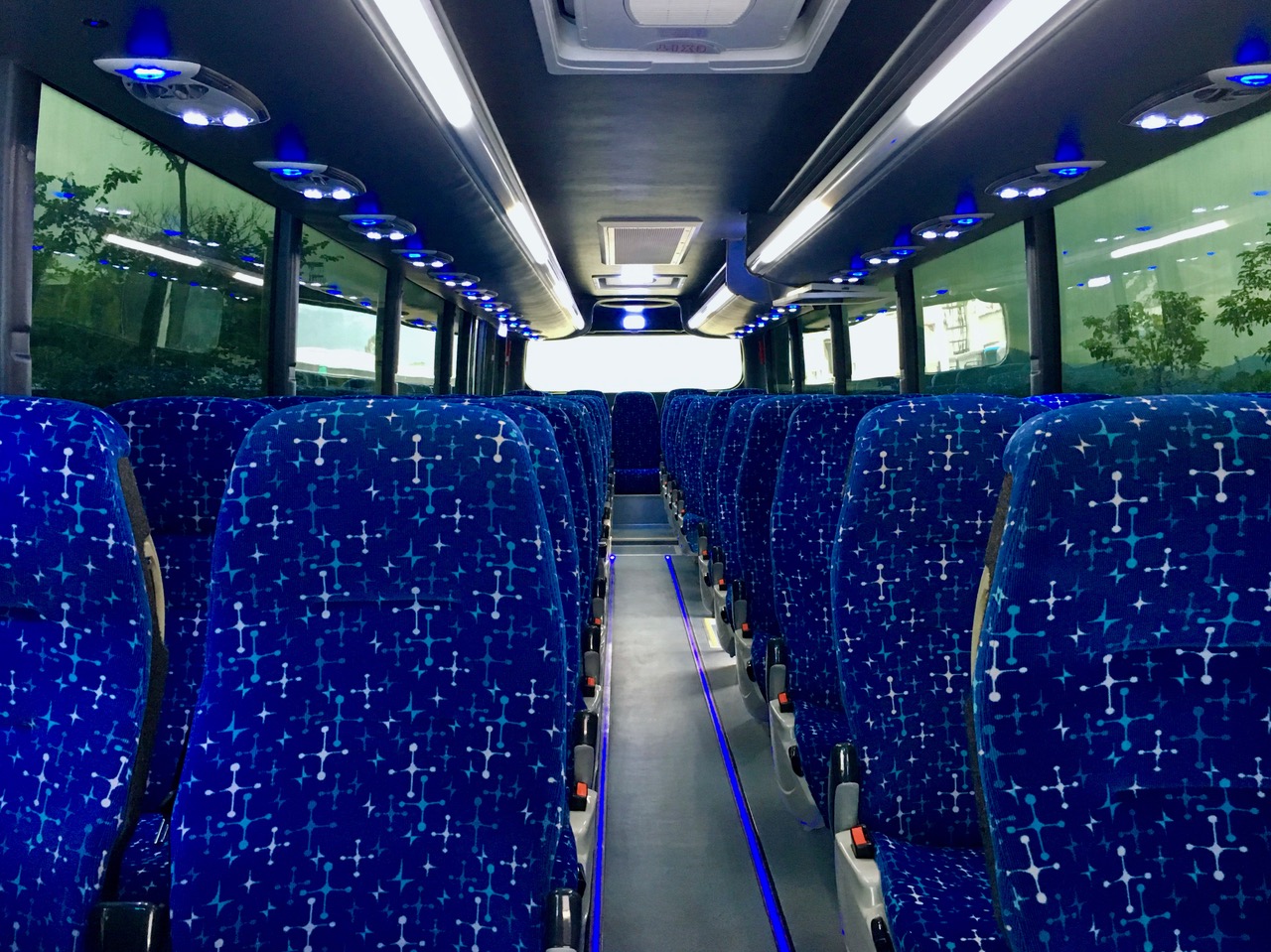 RHD Coach - 艾伦巴斯汽车科技（广州）有限公司